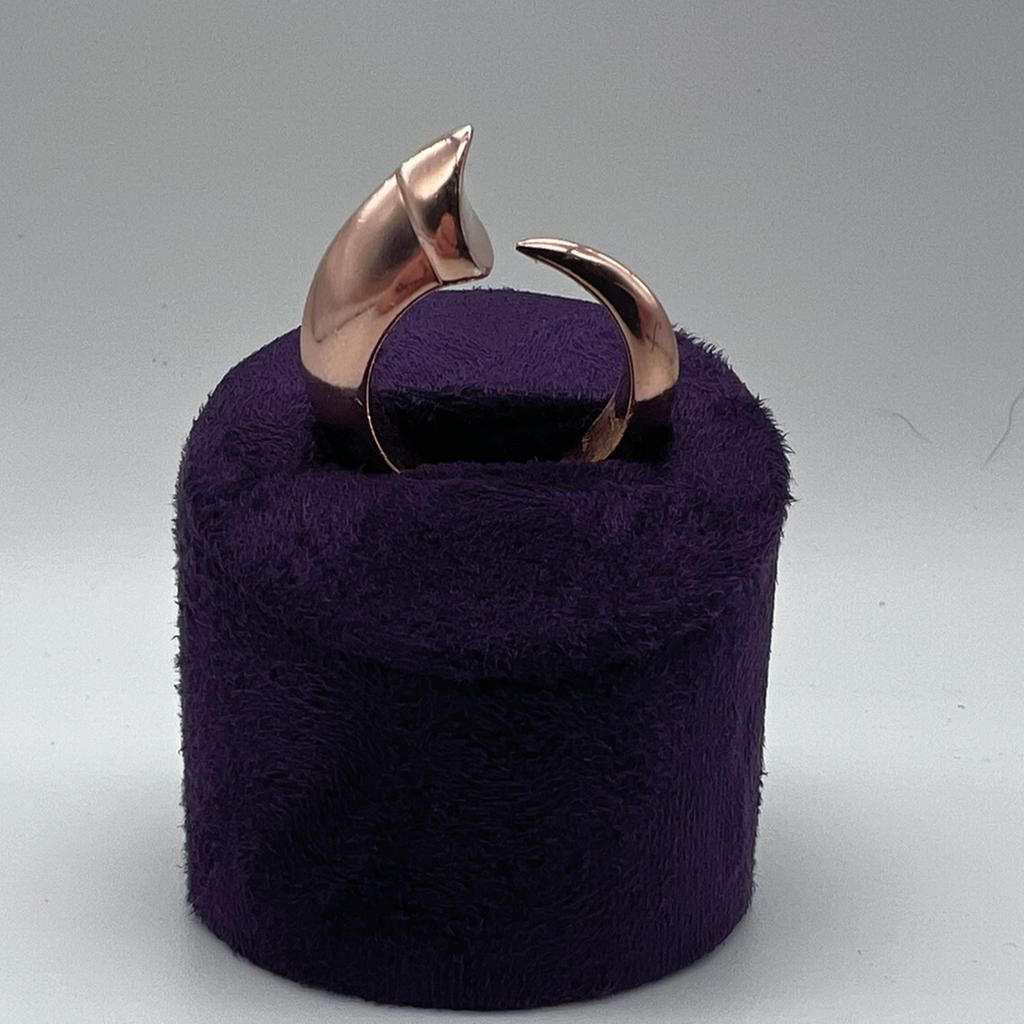 Shaun Leane Sterling Silver & Rose Gold Vermeil Signature Tusk Ring – Elite HNW - High End ...